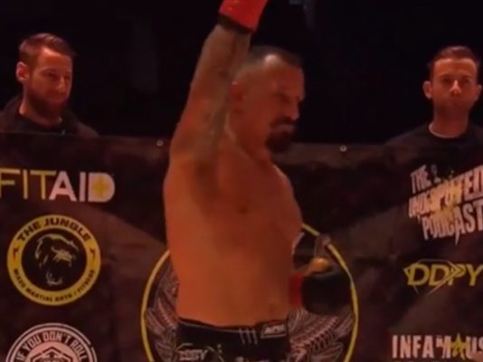 01-bobby-fish-boxing-03 | PWMania - Wrestling News