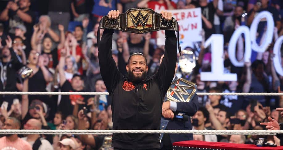 WWE Personality Reacts To People “Complaining” About Roman Reigns ...