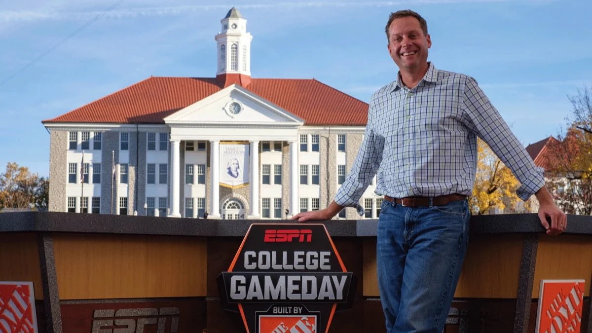 WWE Hires Former ESPN Producer Lee Fitting As Their New Head Of Media ...